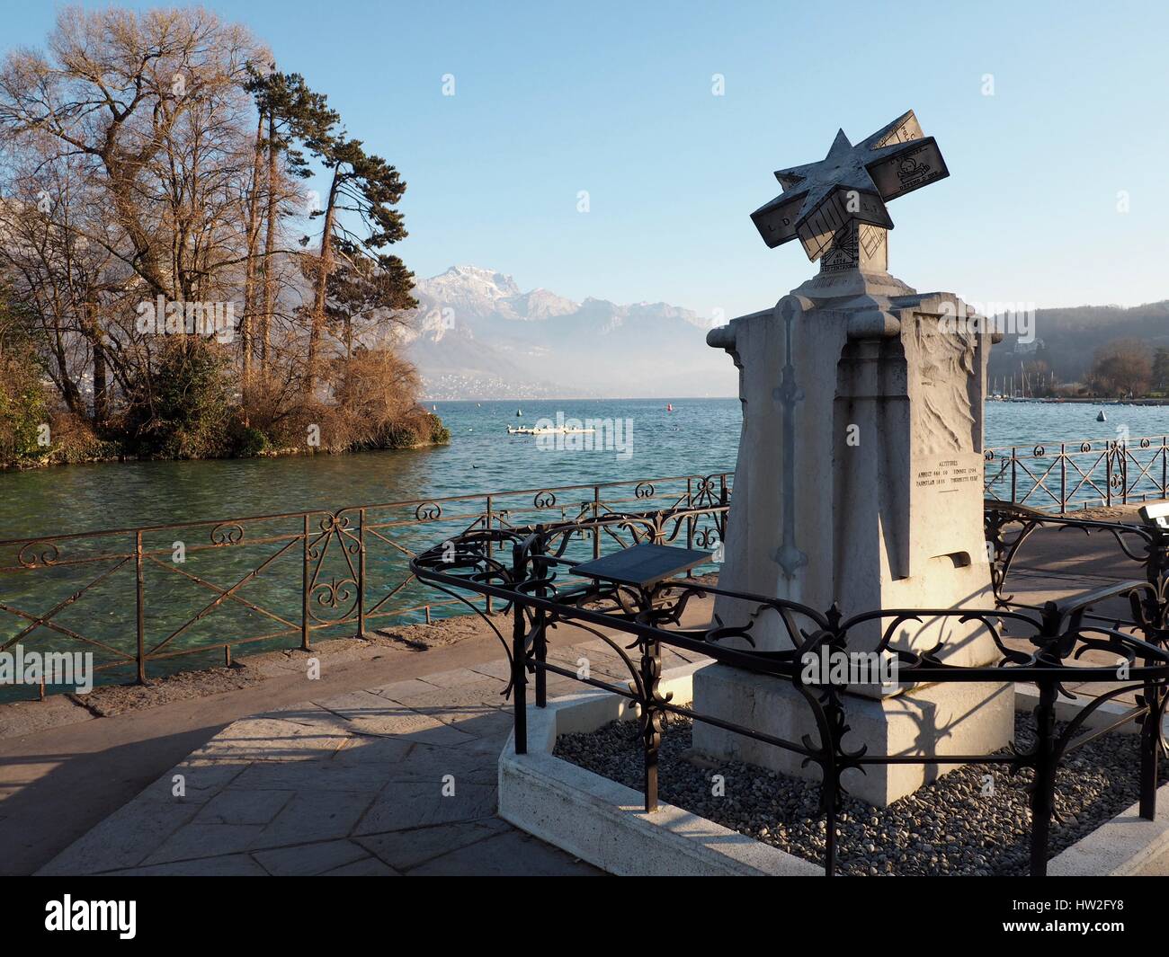 Tranquil nature park hi-res stock photography and images - Alamy