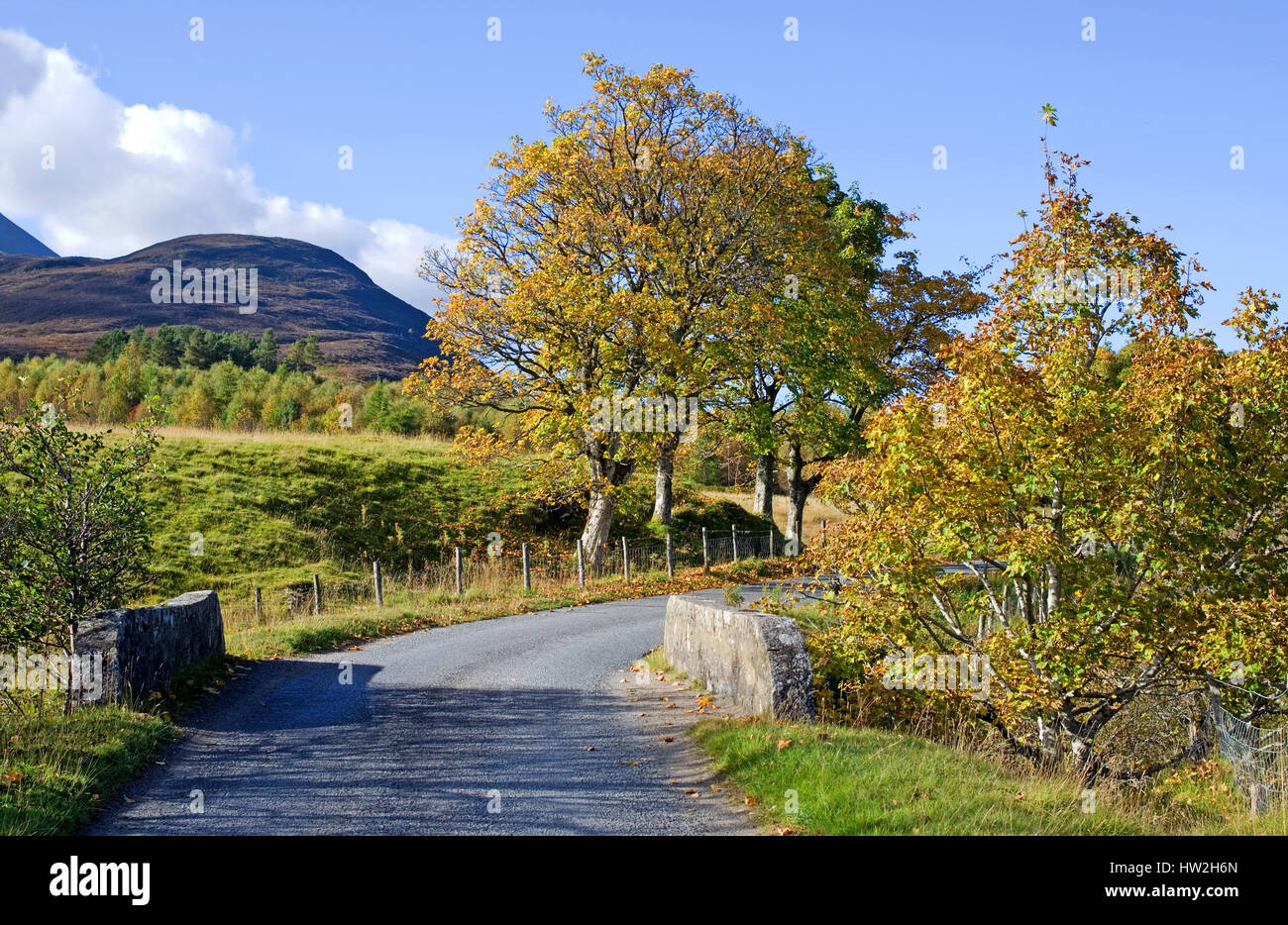 Scottish countryside road perthshire hi-res stock photography and ...