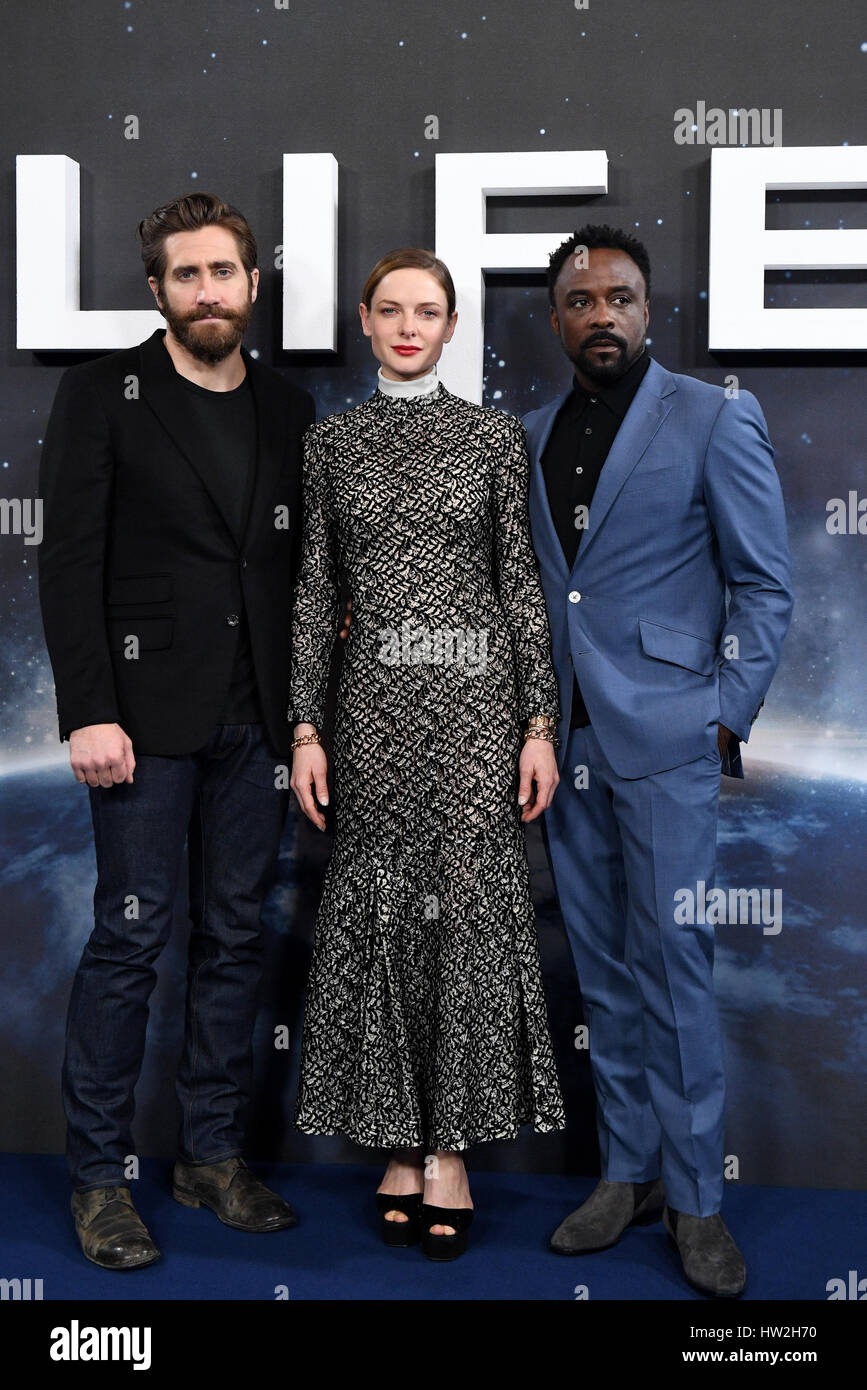 Idsok redcarpet red carpet arriving arrivals arrives showbiz full ...