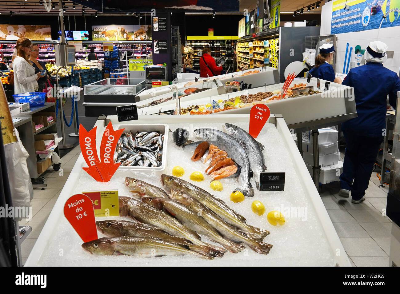 Carrefour Store Stock Photos & Carrefour Store Stock Images - Alamy