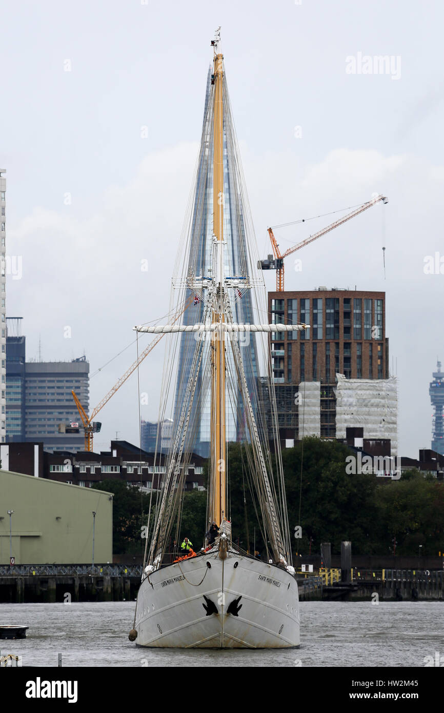 Four masted all ship Santa Maria Manuela pictured arriving in London ...