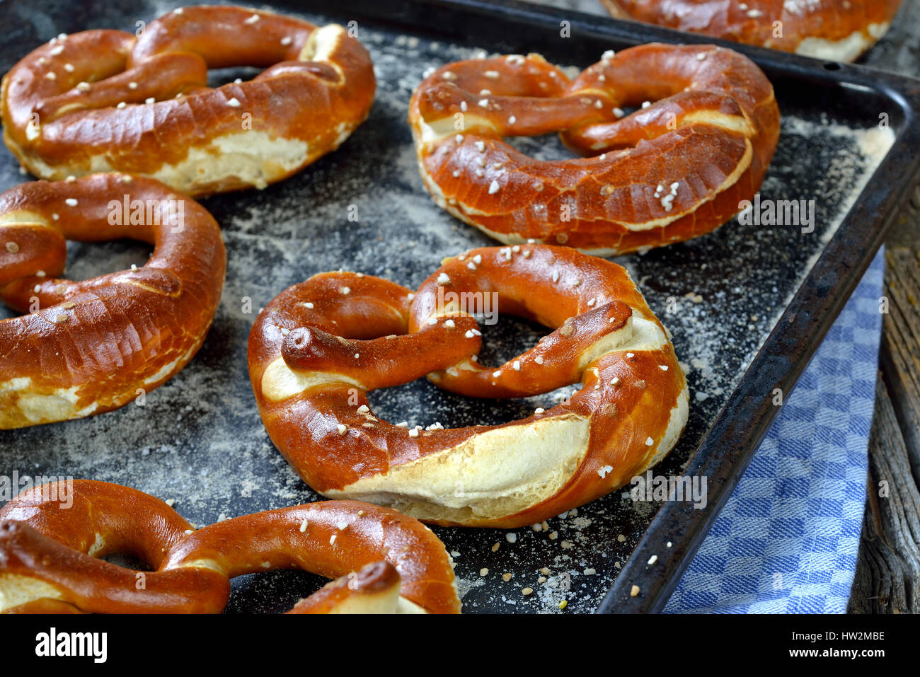 Baking sheet bakery bread hi-res stock photography and images - Alamy