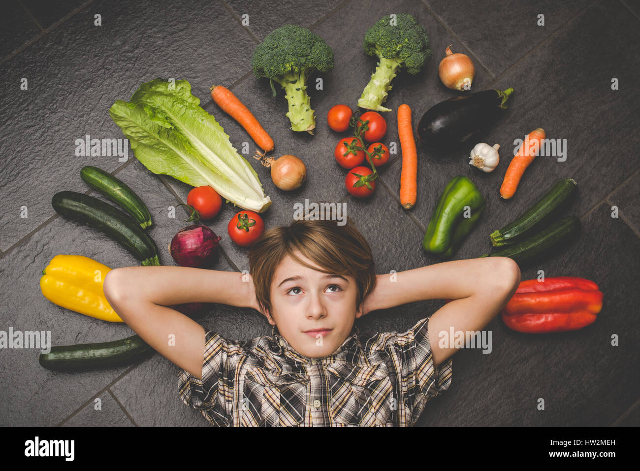 vegan and vegetarian healthy people Stock Photo - Alamy