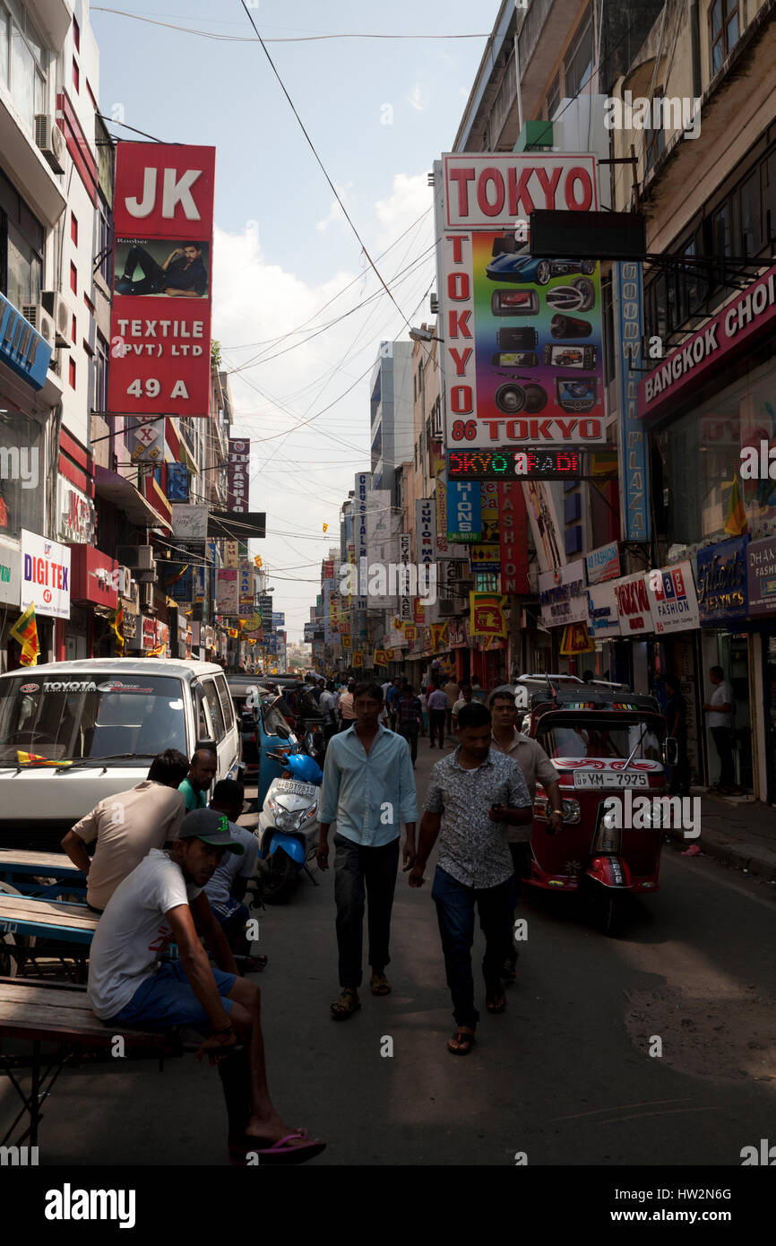 street scene Pettah colombo sri lanka Stock Photo - Alamy