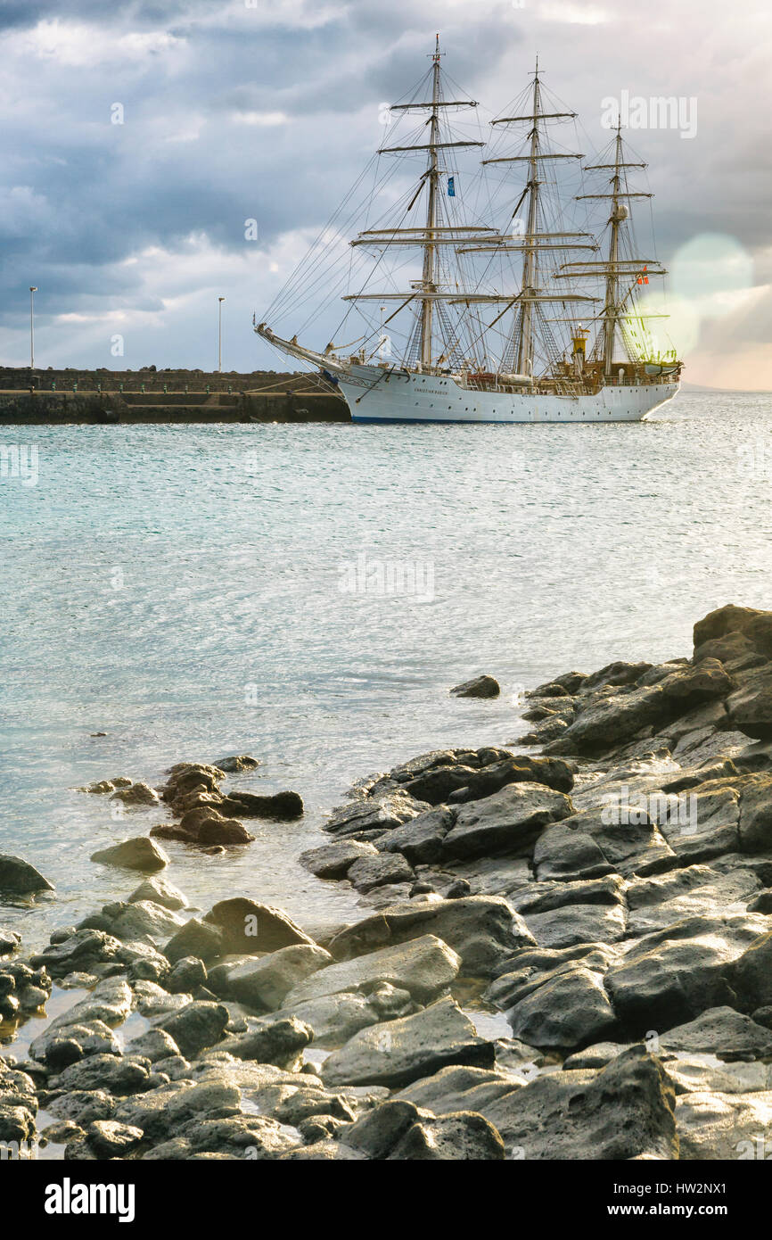 Biosphere ship hi-res stock photography and images - Alamy