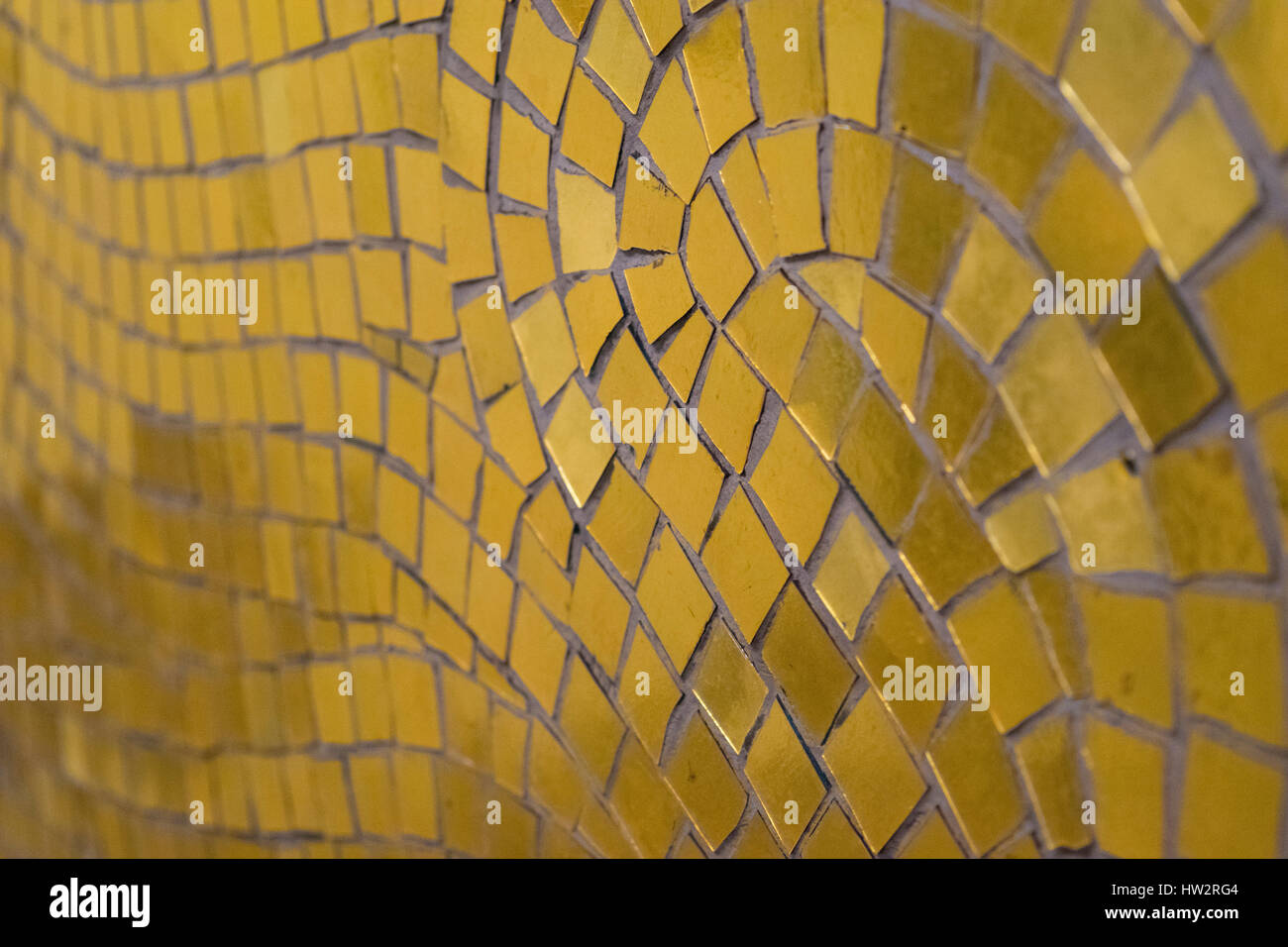 Gold mosaic hi-res stock photography and images - Alamy