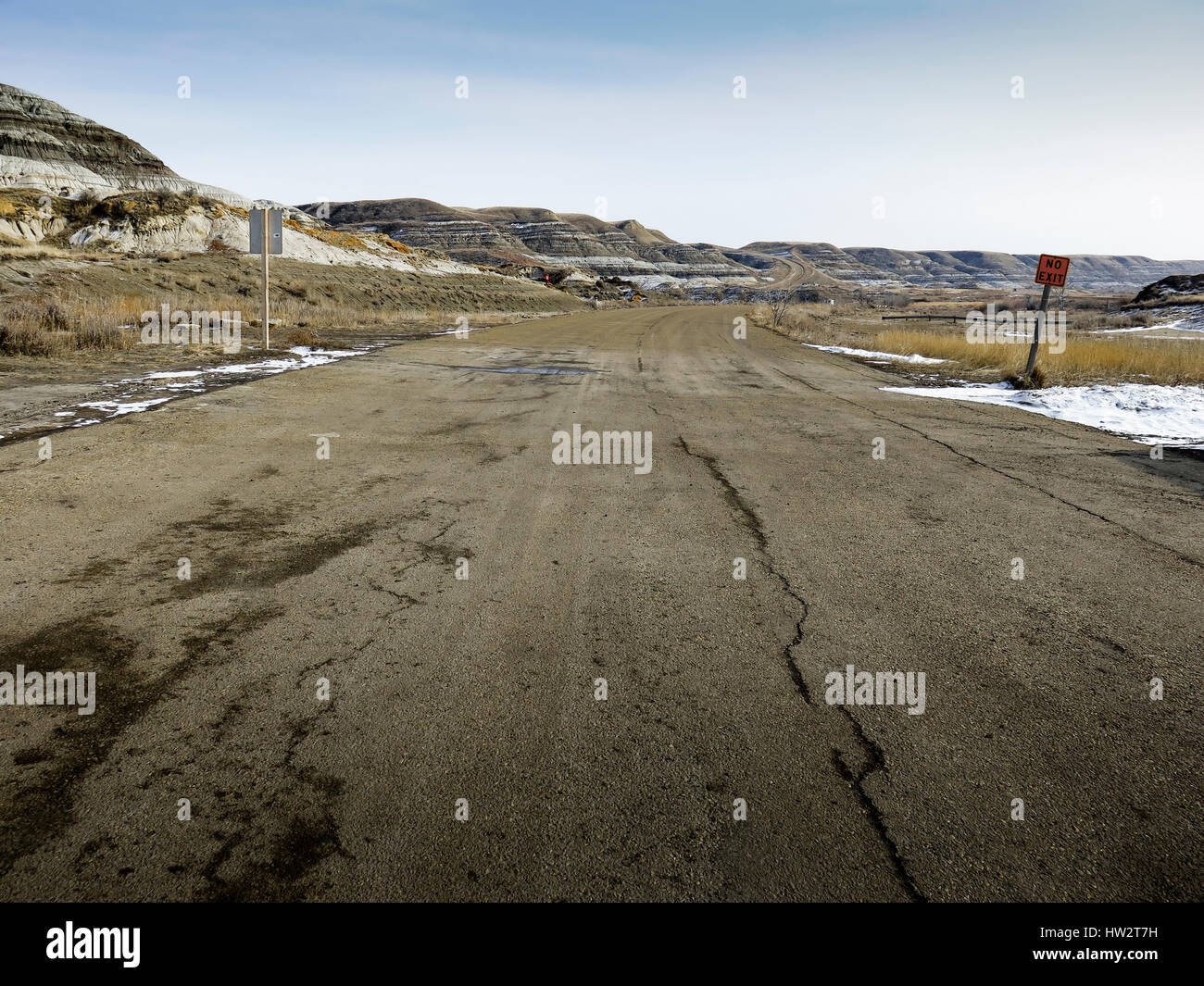Unmarked road hi-res stock photography and images - Alamy