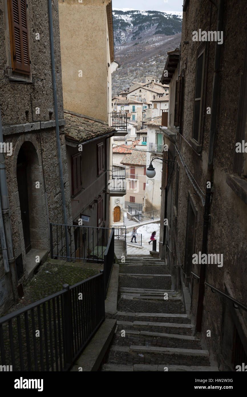 The streets of Scanno, Abruzzo, Italy Stock Photo - Alamy