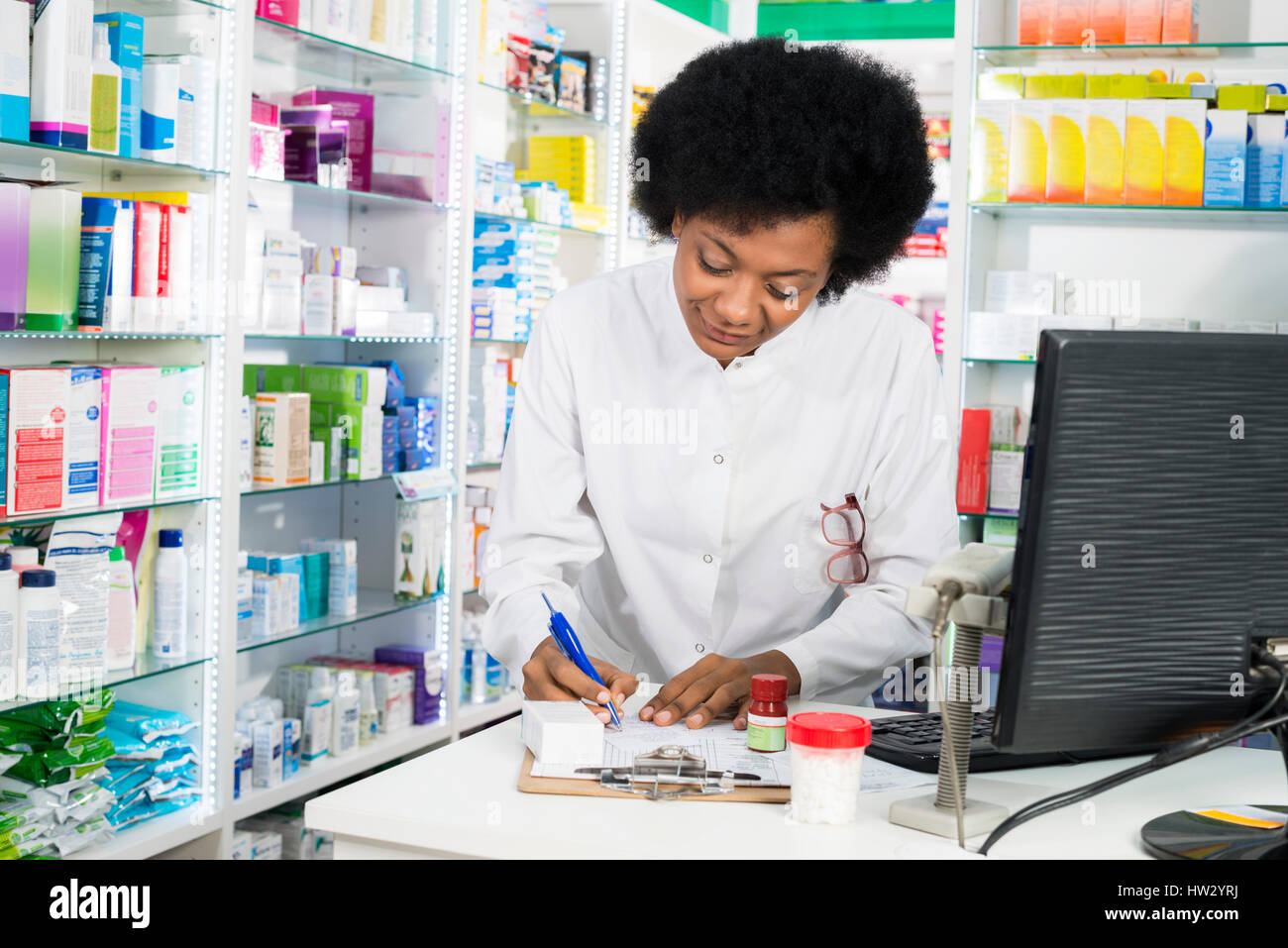 Pharmacy counter hi-res stock photography and images - Alamy
