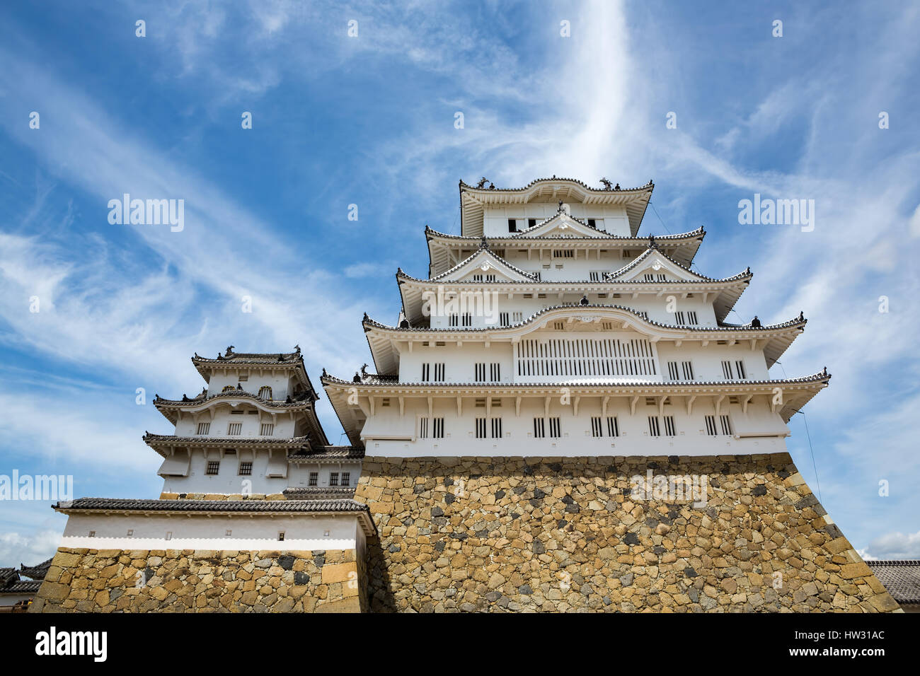 Traditional fortress japan hi-res stock photography and images - Alamy