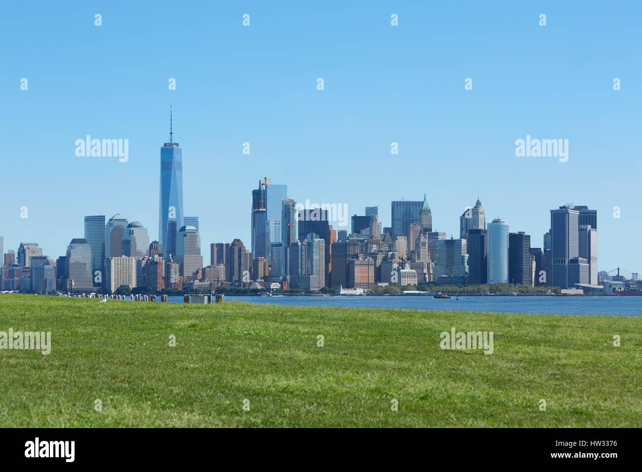 New york skyline day blue sky hi-res stock photography and images - Alamy