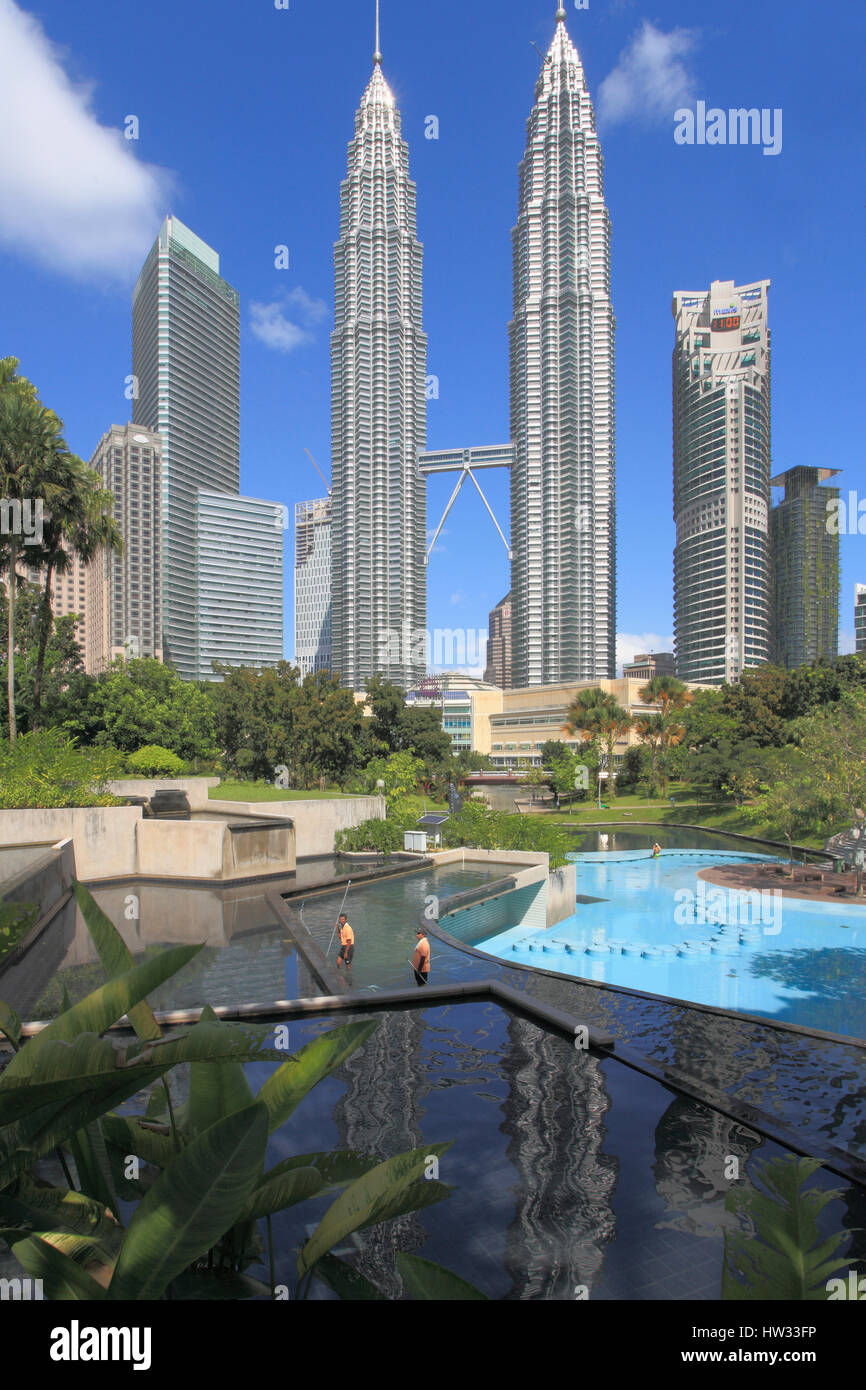 Malaysia, Kuala Lumpur, Petronas Twin Towers, KLCC Park Stock Photo - Alamy