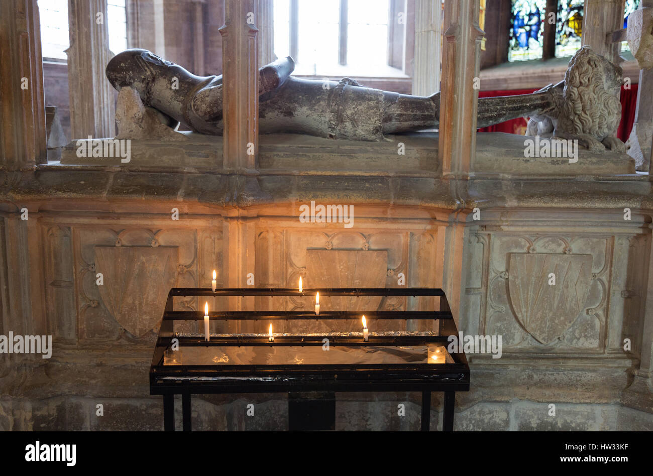 Tomb of Guy de Bryan, 1st Baron Bryan, Tewkesbury Abbey ...