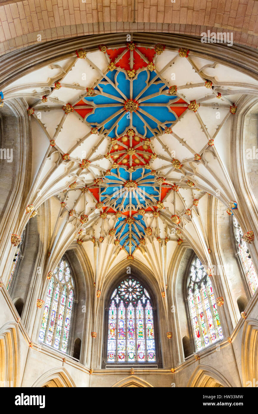 Medieval ceiling architecture hi-res stock photography and images - Alamy