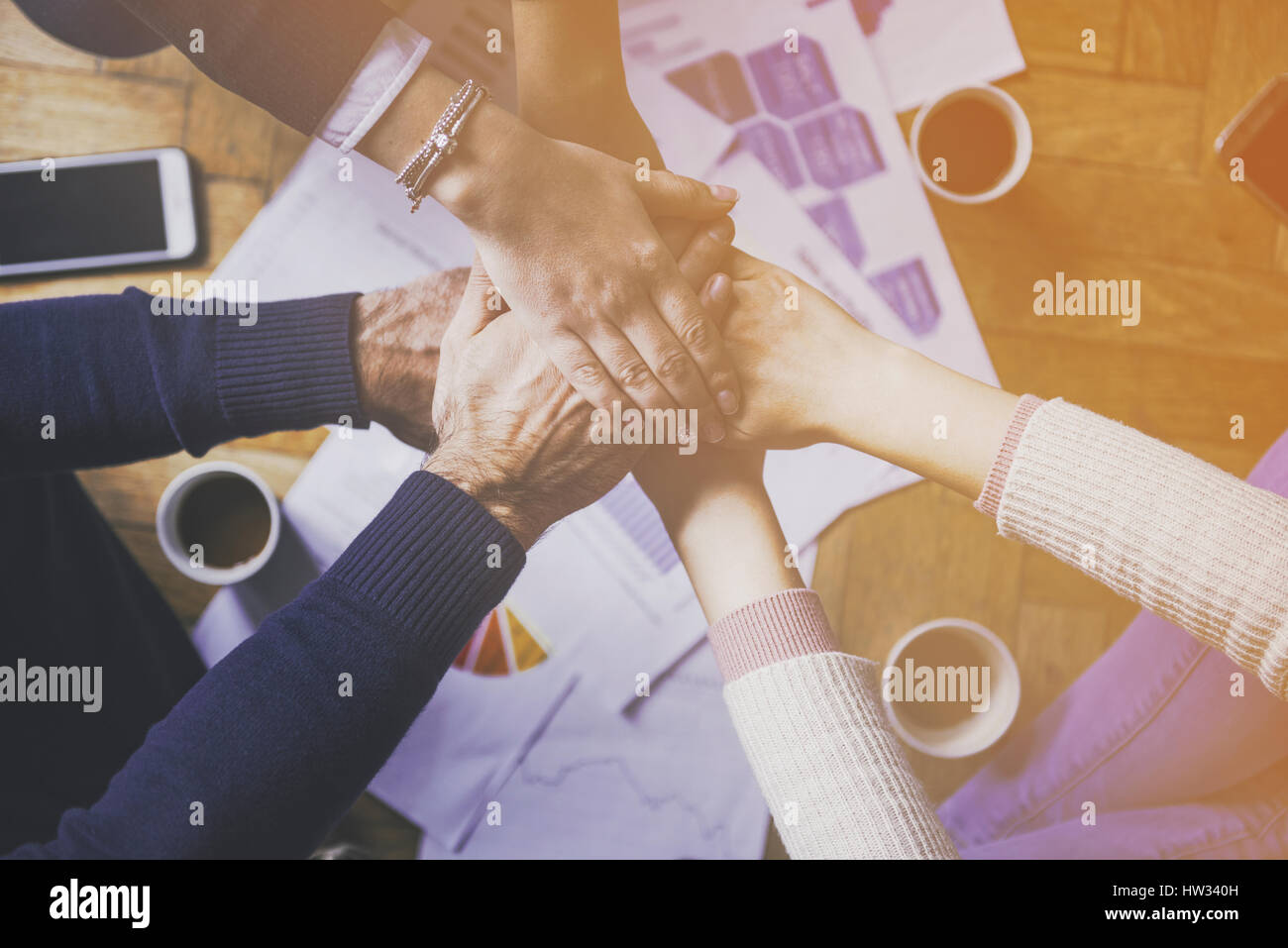 Teamwork atmosphere hi-res stock photography and images - Alamy