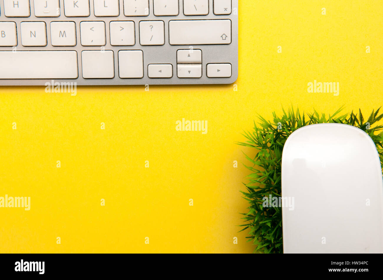 Modern work space hi-res stock photography and images - Alamy