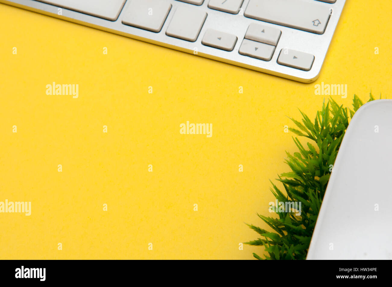 Modern work space hi-res stock photography and images - Alamy