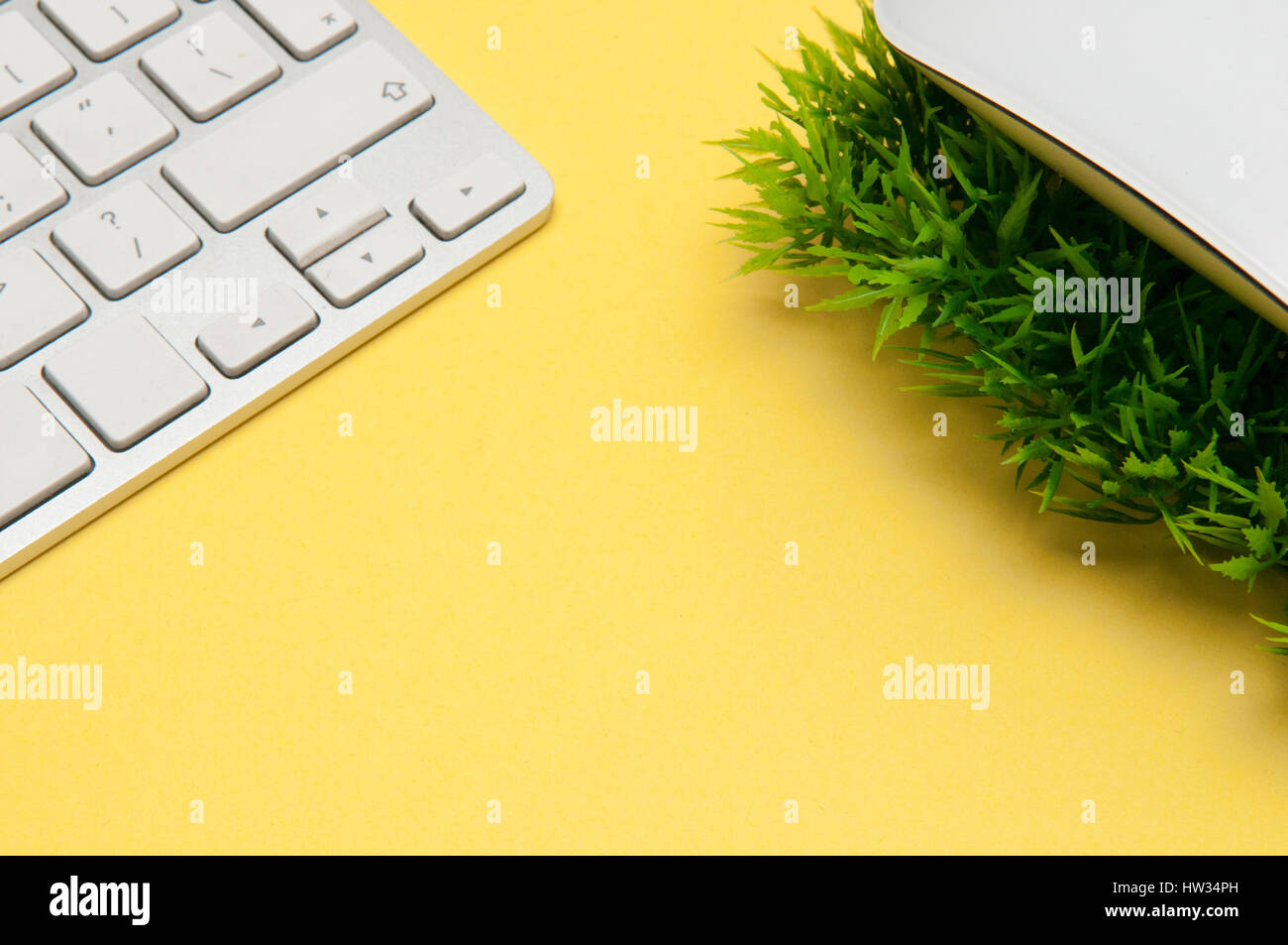 Modern work space hi-res stock photography and images - Alamy