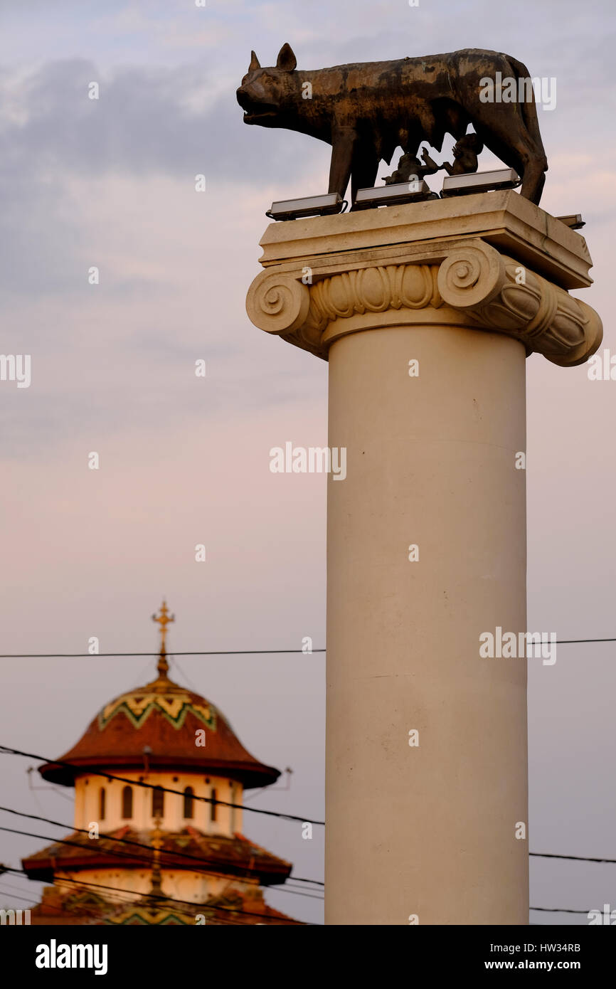 A copy of the famous "She-Wolf" statue depicting Romulus and Remus, in ...
