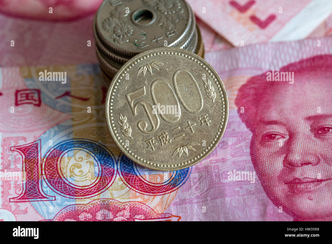 Japanese yen banknotes not people hi-res stock photography and images ...