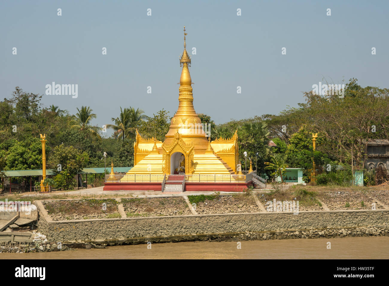 Golden Pagoda on Yangon River, Myanmar Stock Photo - Alamy