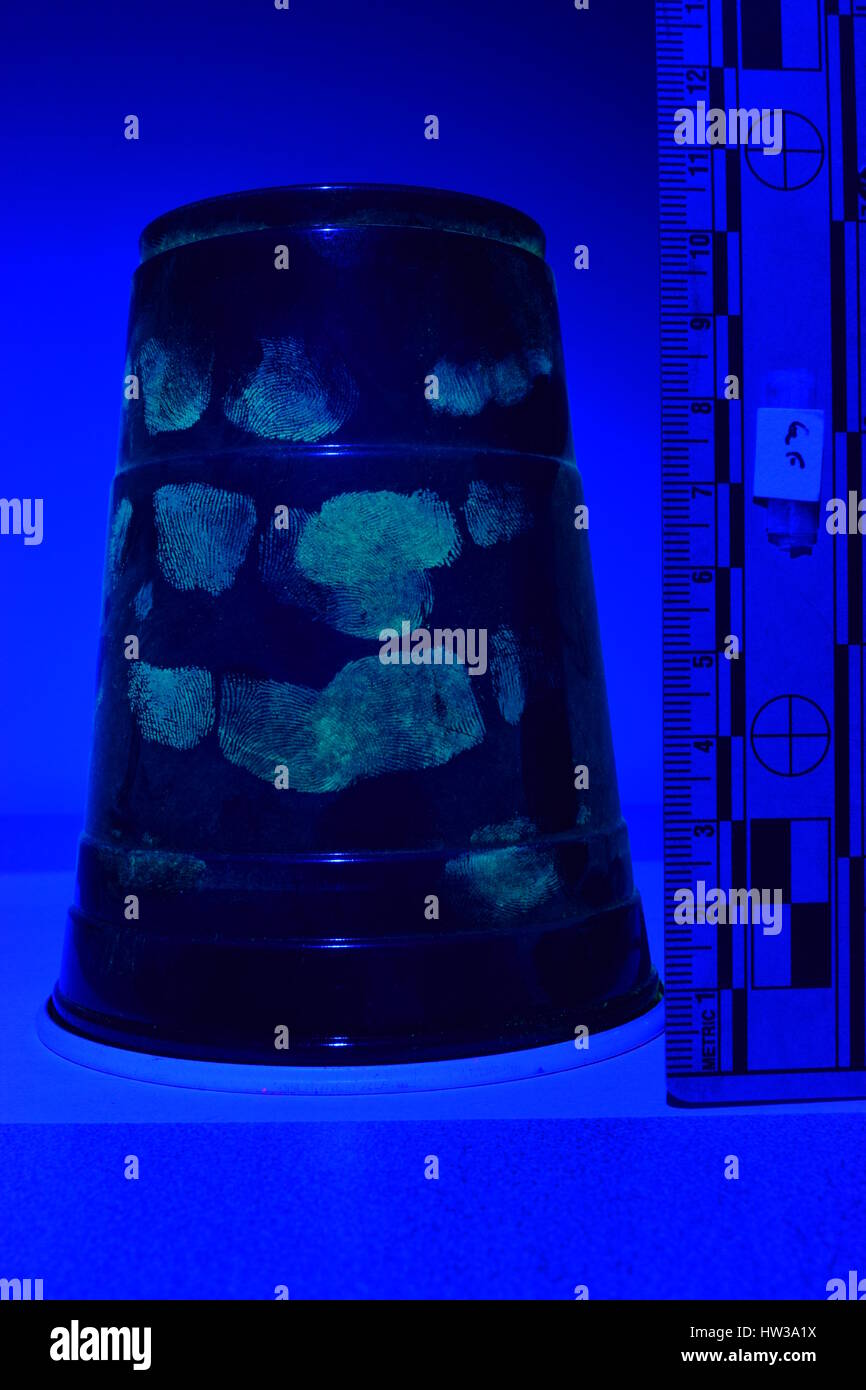 Fluorescent light fingerprint hi-res stock photography and images - Alamy