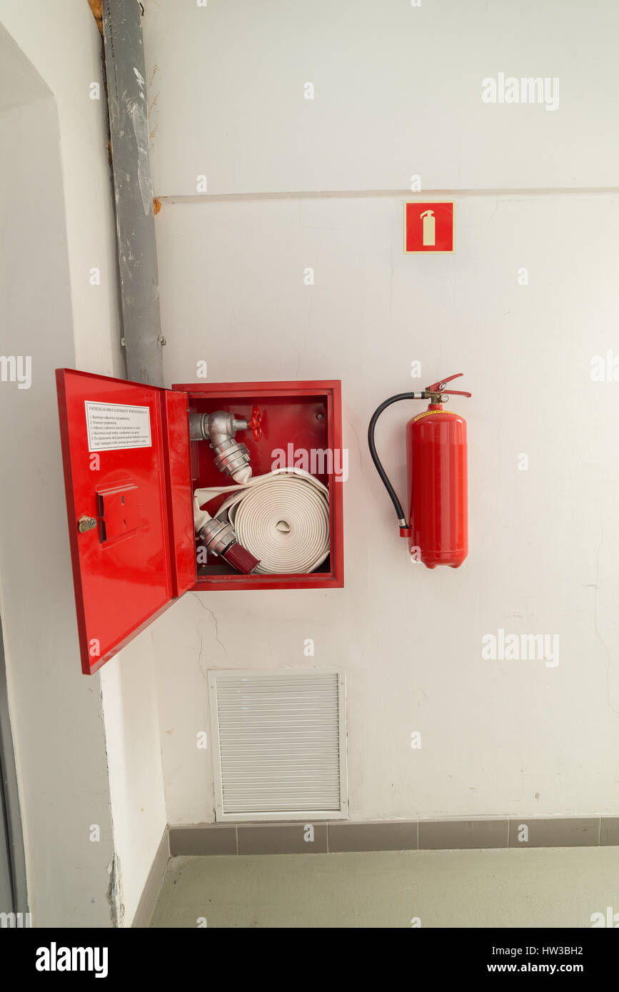 Fire hydrant sign on wall hi-res stock photography and images - Alamy