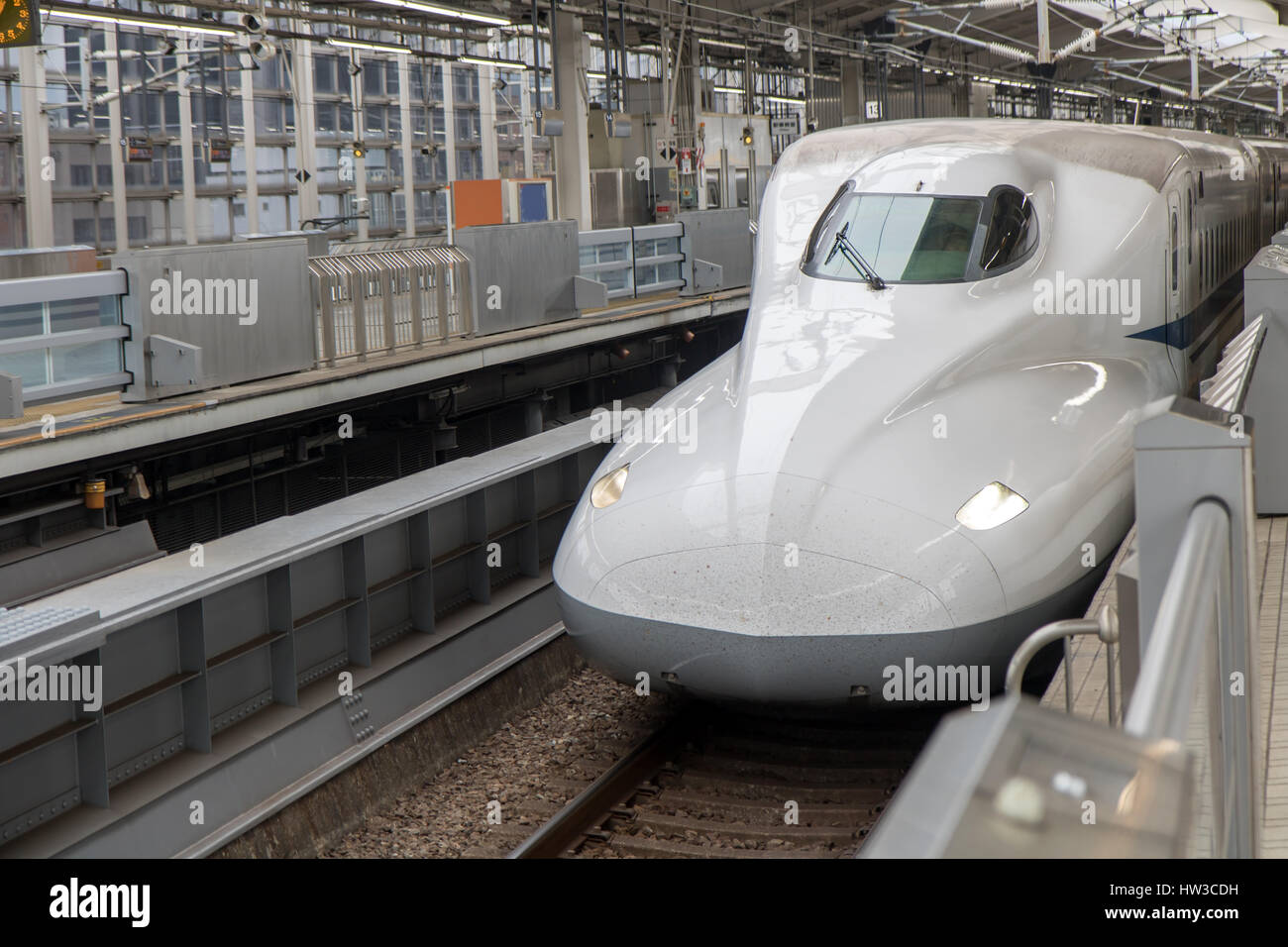 Express arrives at the railway station in Tokyo Stock Photo - Alamy