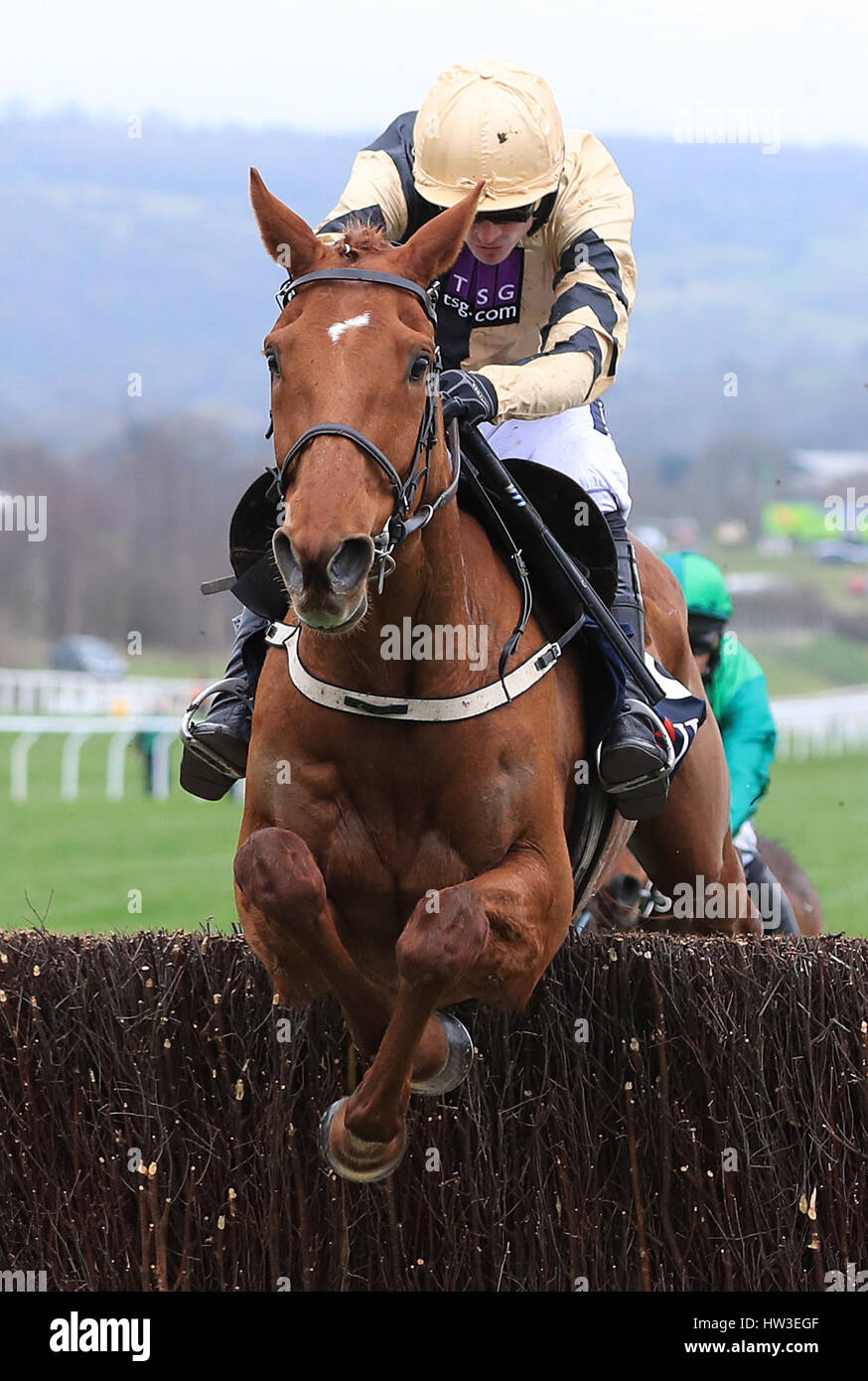 Jockey ruby walsh on thw way hi-res stock photography and images - Alamy