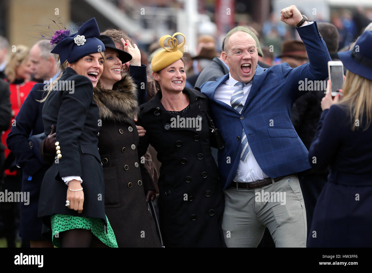 Zara phillips tindall 2017 hi-res stock photography and images - Alamy
