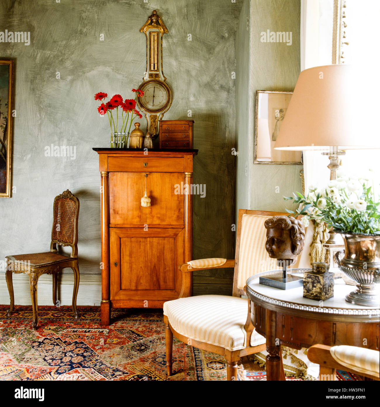 Regency style house hi-res stock photography and images - Alamy