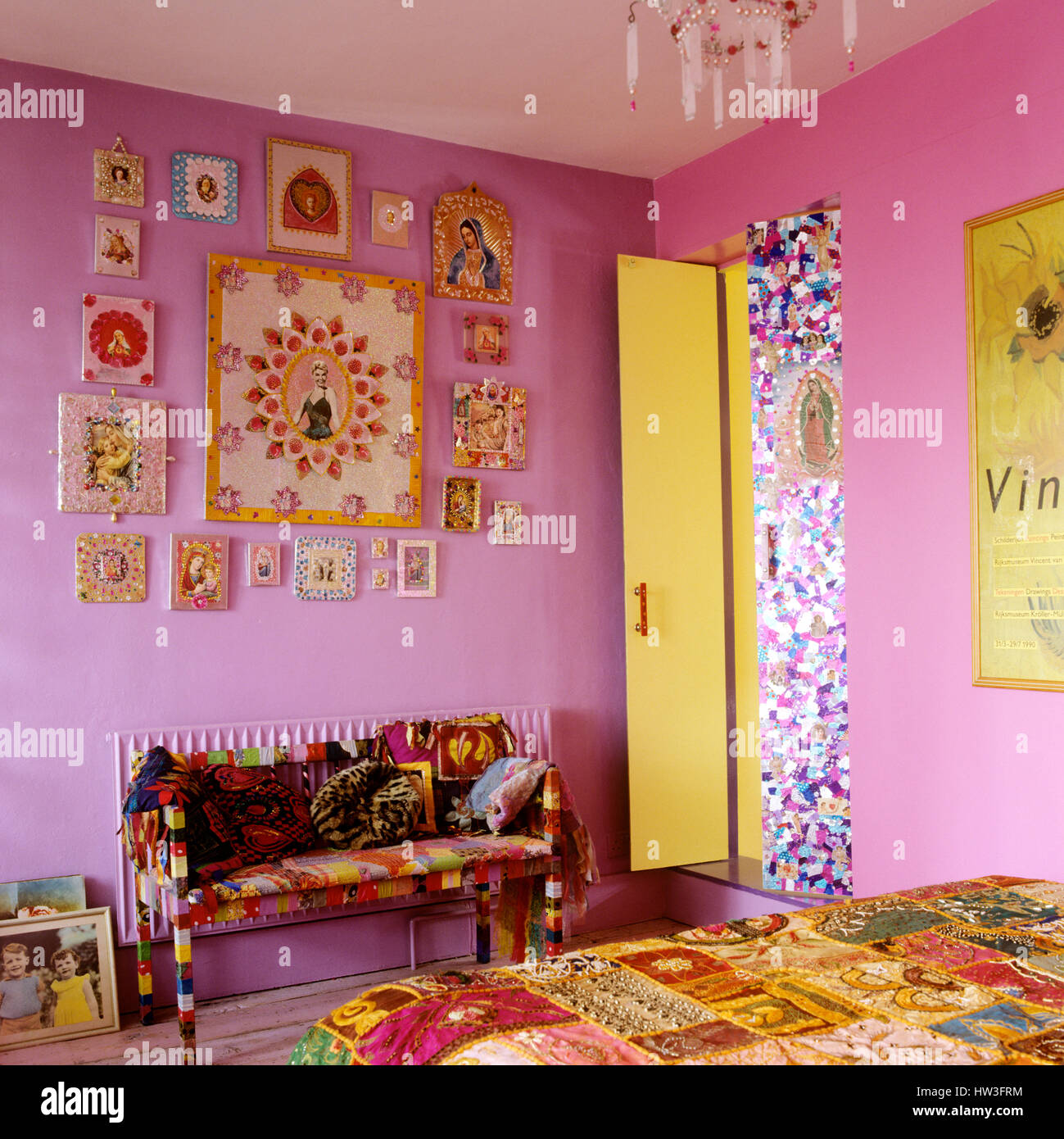 Colorful hi-res stock photography and images - Alamy