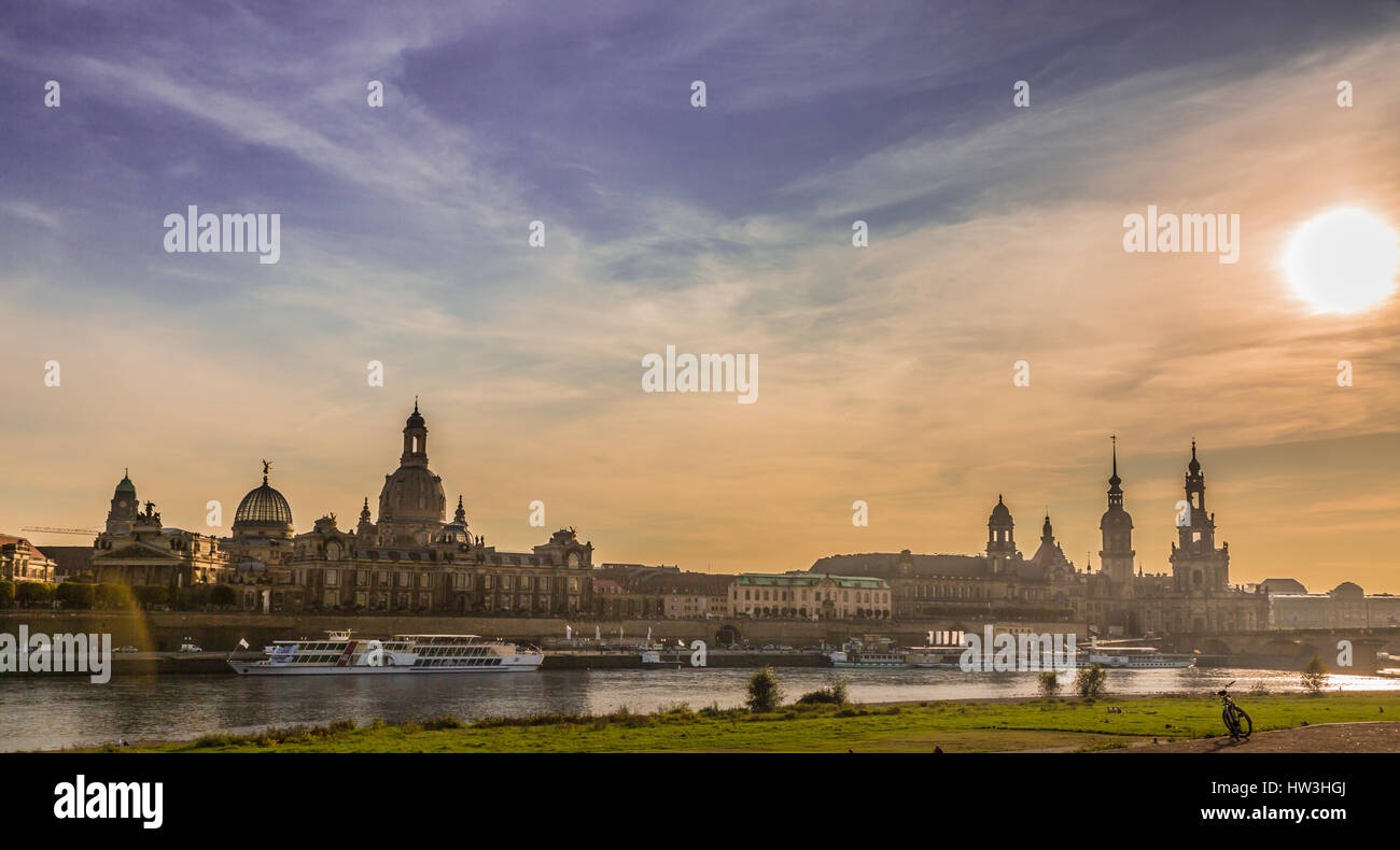 Kathedrale dresden hi-res stock photography and images - Alamy