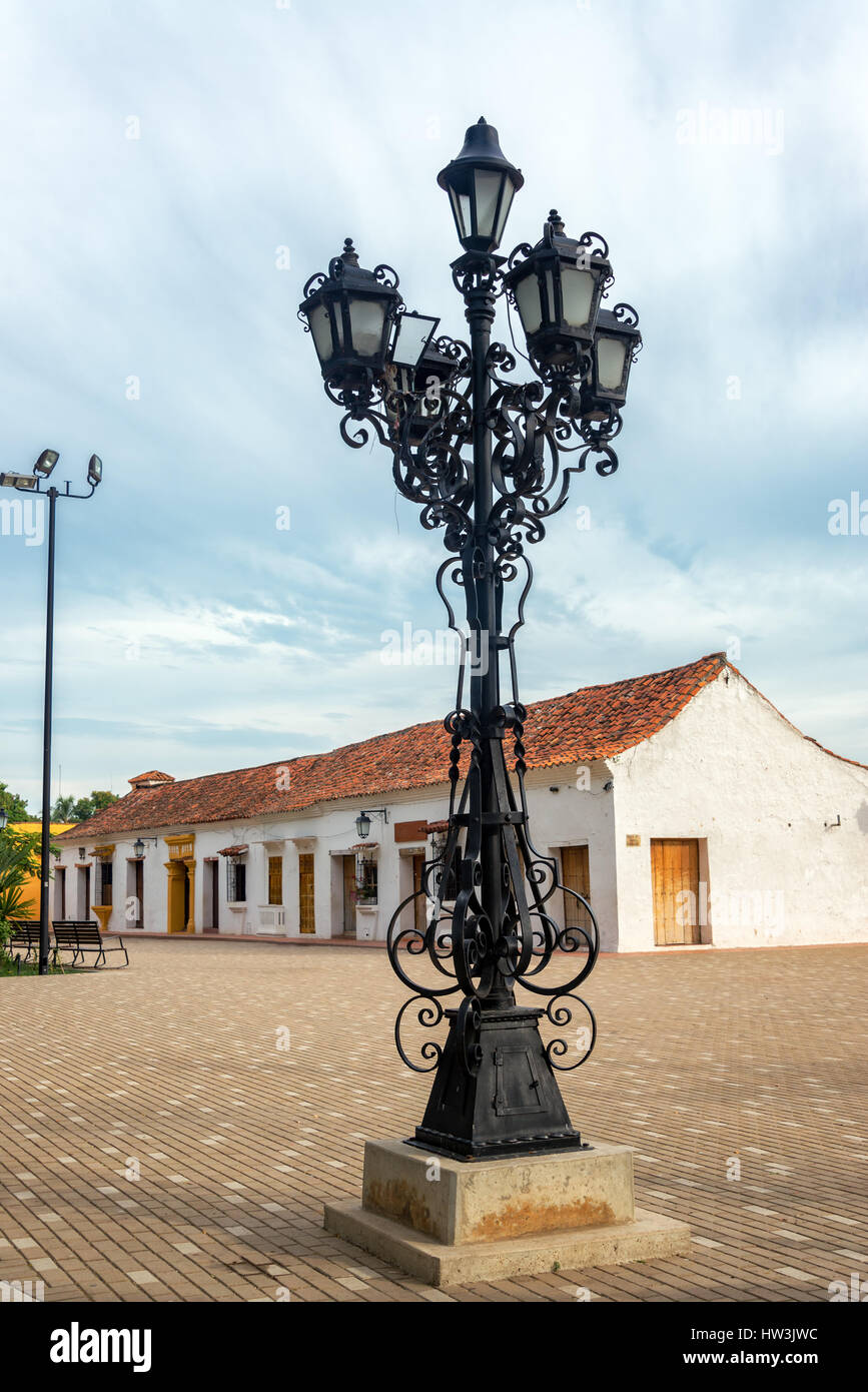 Ornate street lights hi-res stock photography and images - Alamy