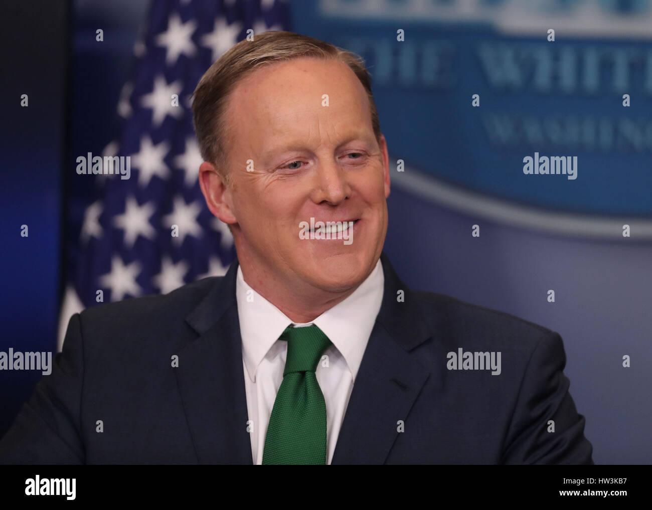 RETRANSMITTED ADDING LOCATION DETAIL White House Press Secretary Sean ...