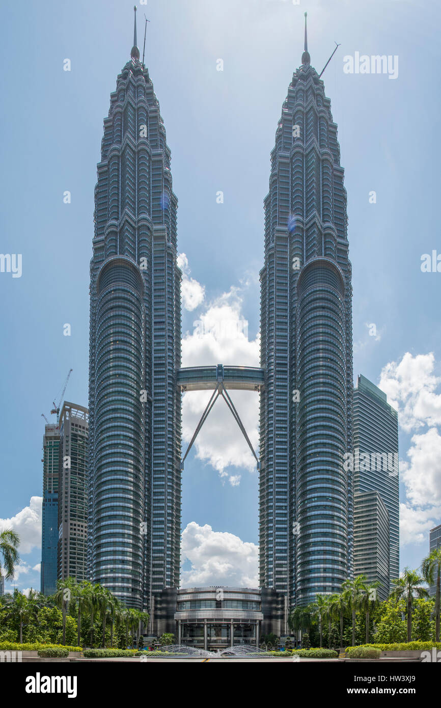Petronas twin towers hi-res stock photography and images - Alamy