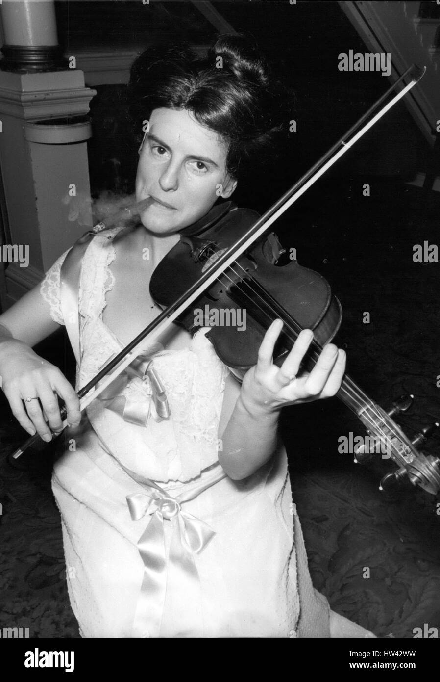 The royal opera house 1970 hi-res stock photography and images - Alamy