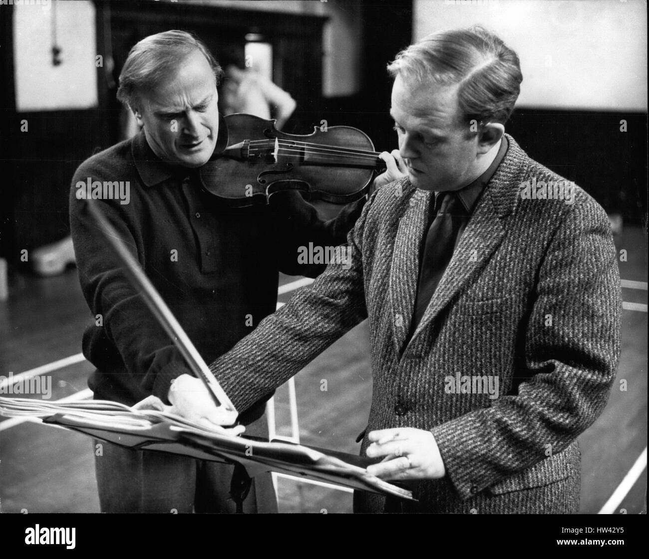 Yehudi menuhin hi-res stock photography and images - Alamy