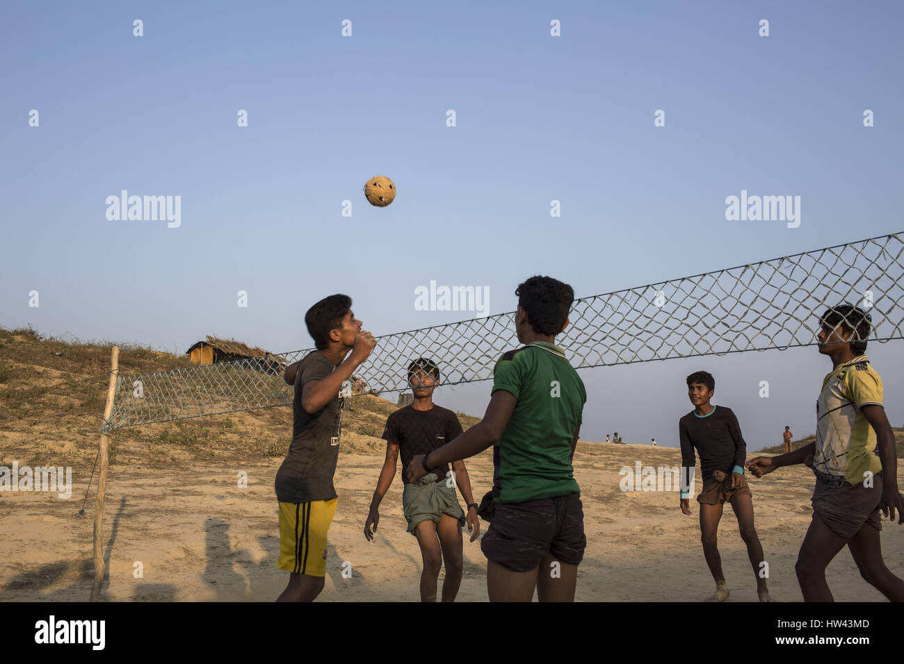 Rohingya children playing hi-res stock photography and images - Alamy