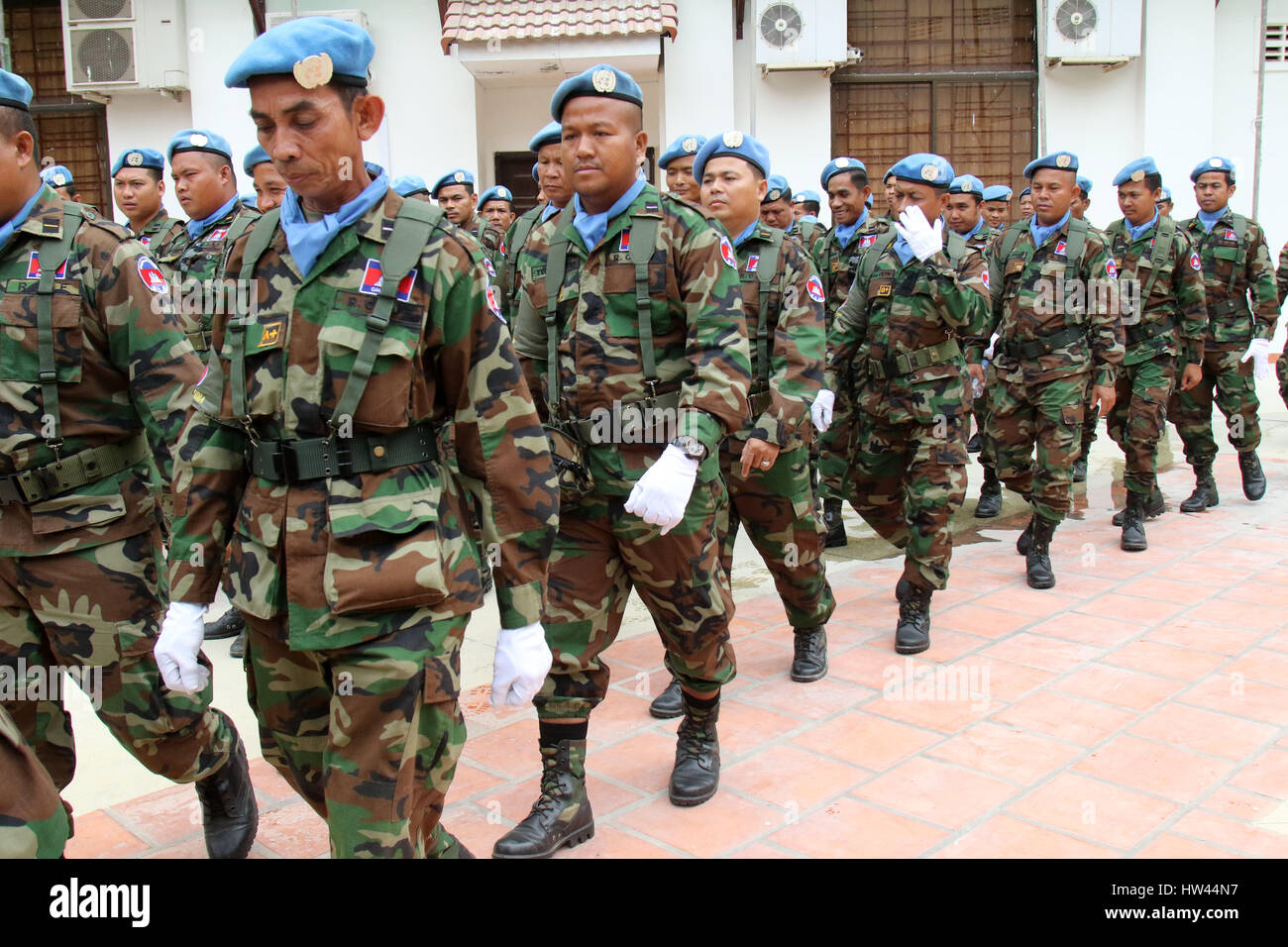 Cambodian troops hi-res stock photography and images - Alamy