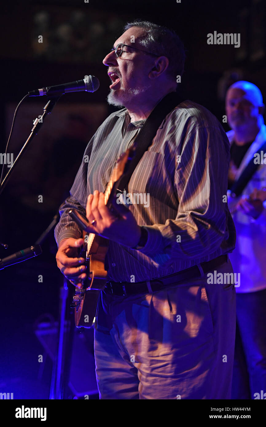 Boca Raton, Florida, USA. 16th Mar, 2017. David Bromberg performs at ...