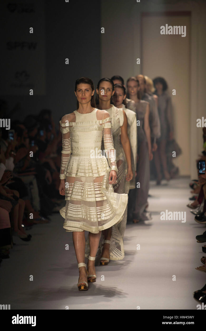 Sao Paulo, Brazil. 16th March 2017. SPFW N43rd - Parade brand ...