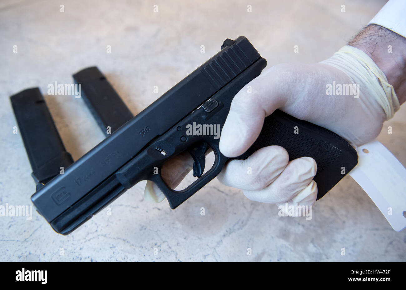 Glock 17 police hi-res stock photography and images - Alamy