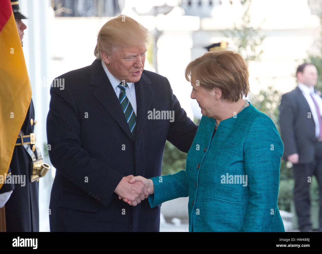 Donald trump and angela merkel hi-res stock photography and images - Alamy