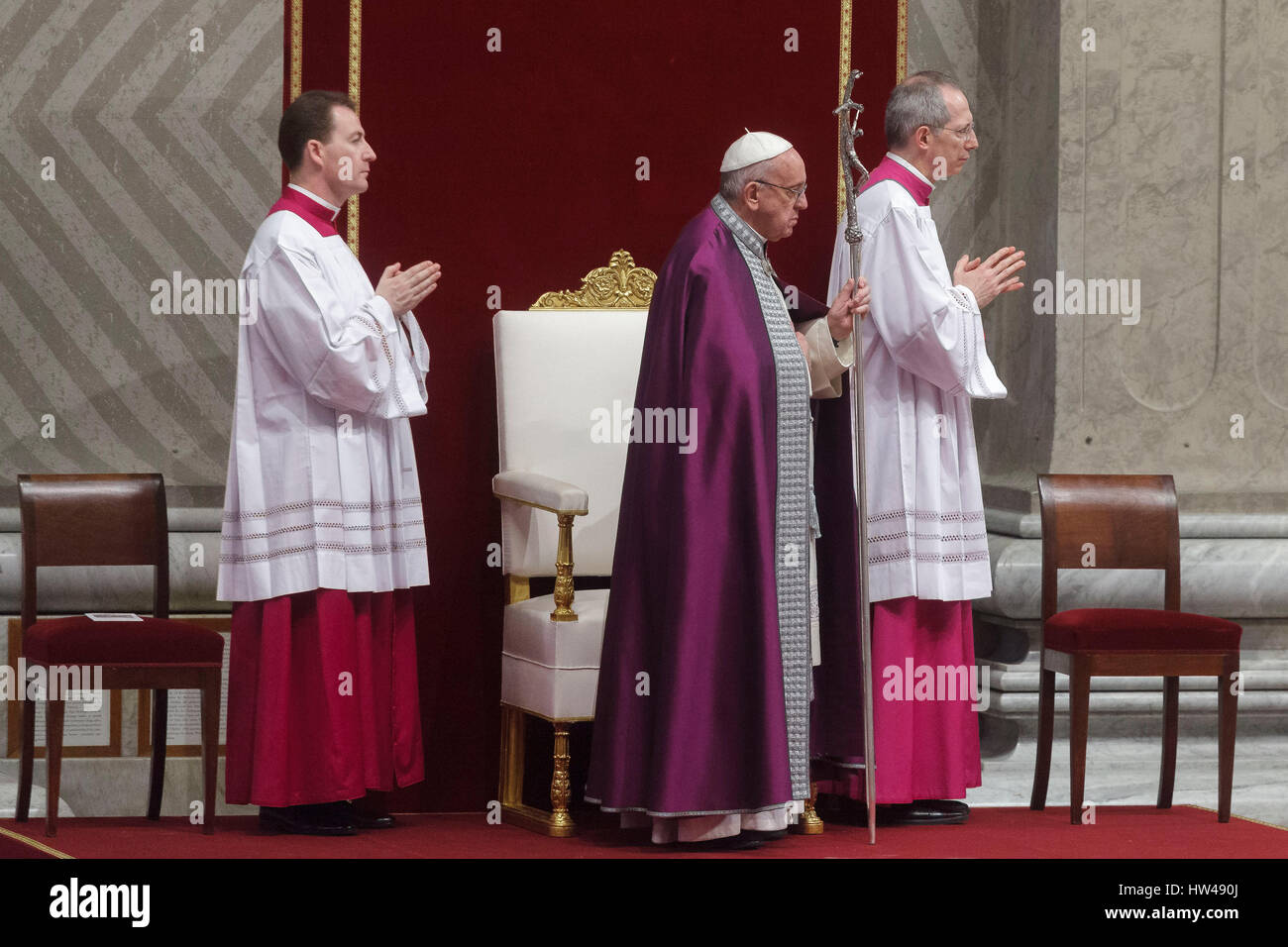 Penitential service hi-res stock photography and images - Alamy