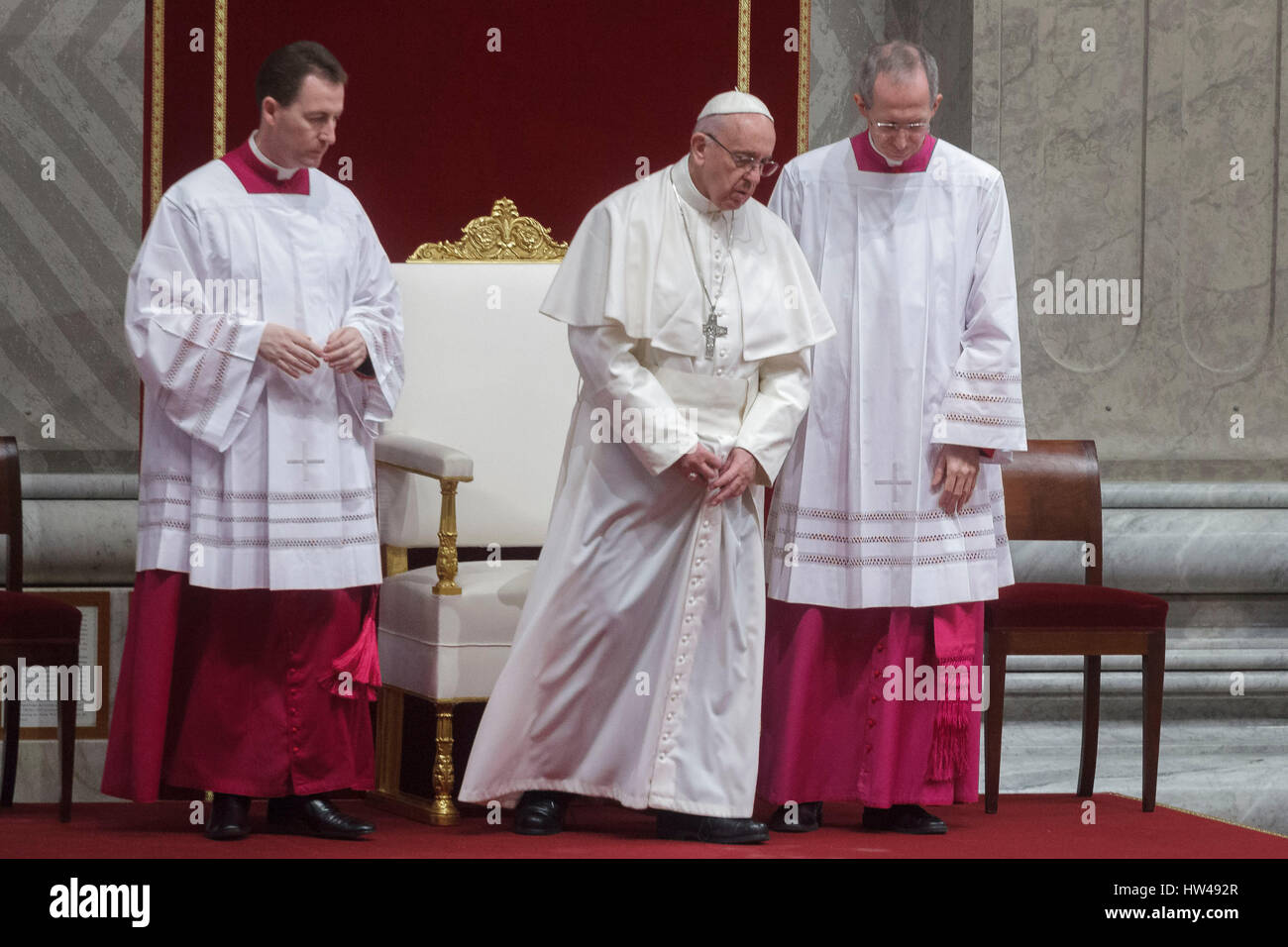 Vatican City, Vatican. 17th March, 2017. Pope Francis leads a ...