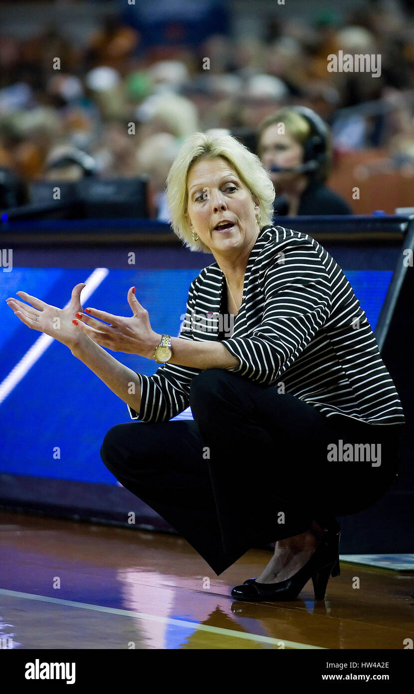 Sandra cantu hi-res stock photography and images - Alamy