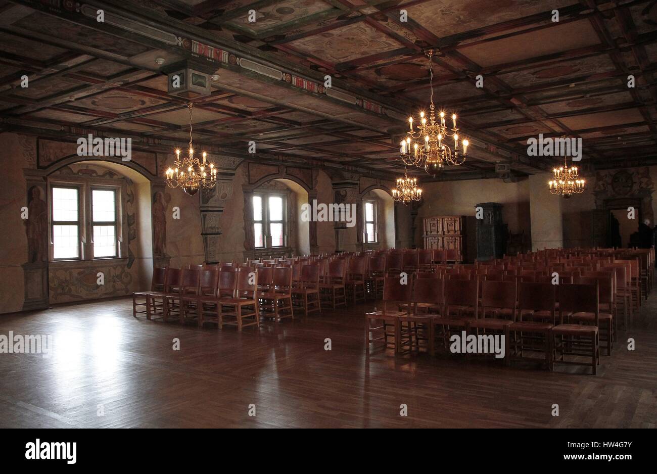Hessian ceiling hi-res stock photography and images - Alamy