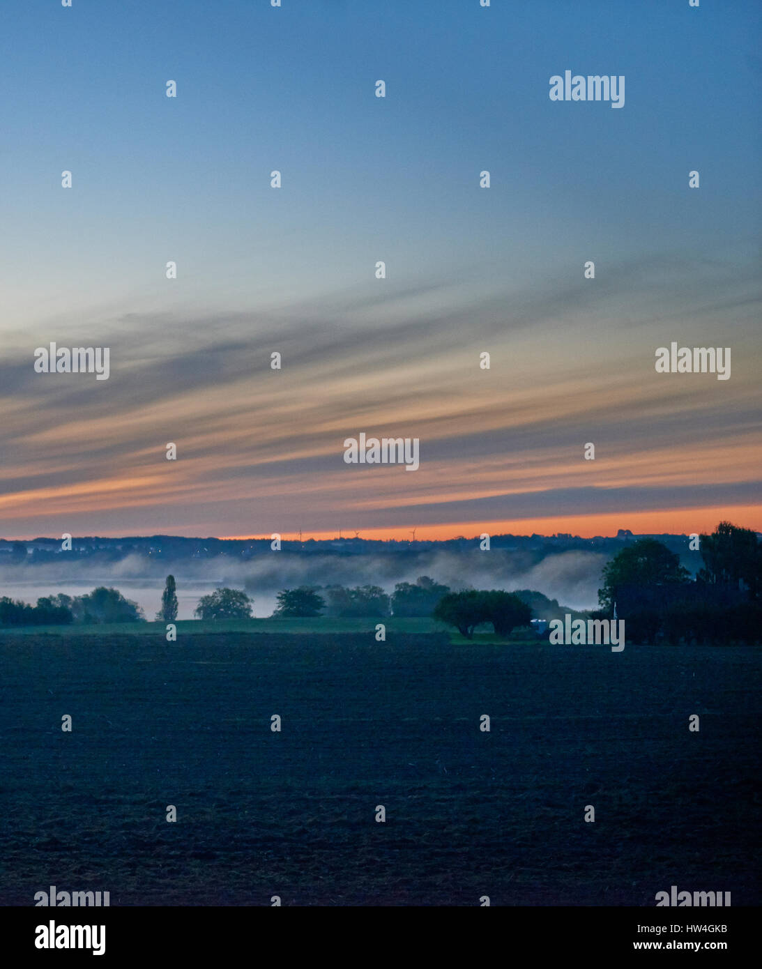 Mist cloud in night sky hi-res stock photography and images - Alamy