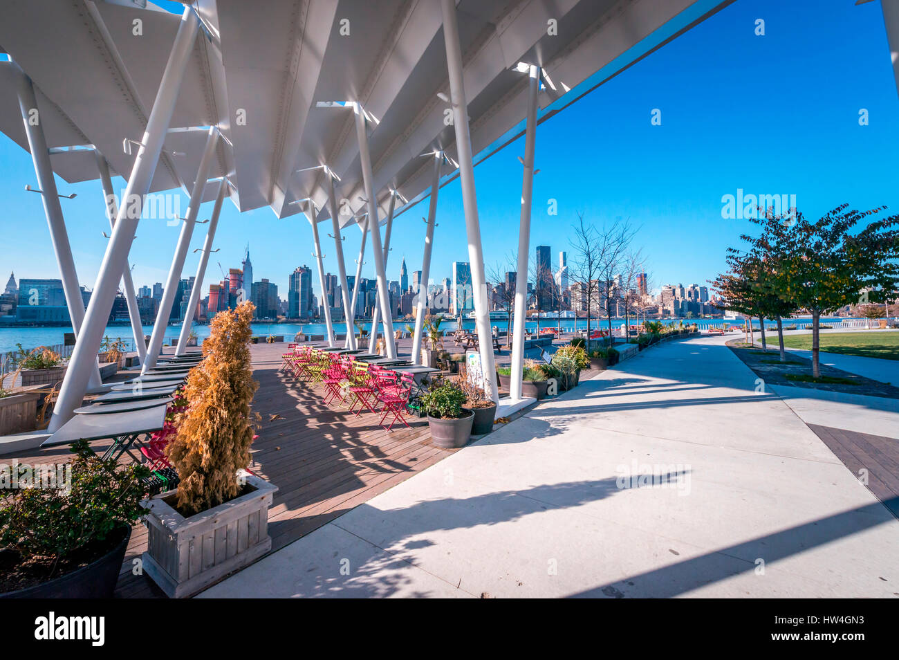 Exterior view of Hunterâ€™s Point South Waterfront Park in Long Island ...
